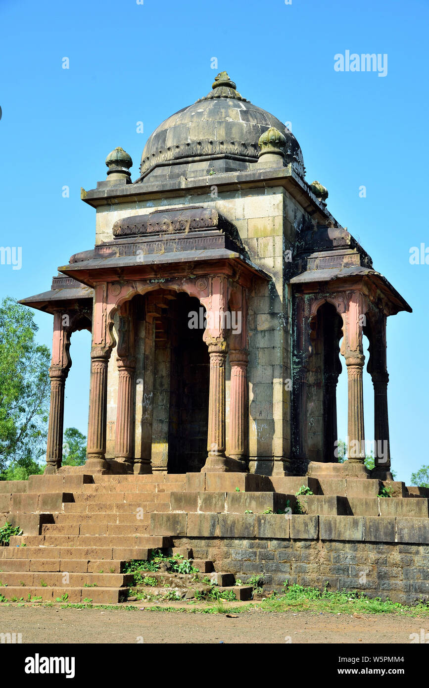 Chatri hi-res stock photography and images - Alamy