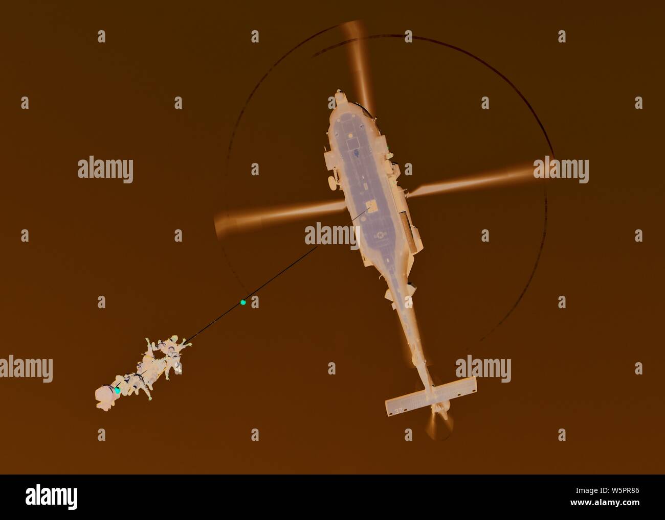 Helicopter rope suspension technique hi-res stock photography and ...