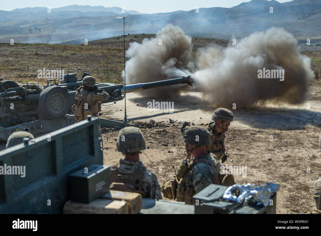 U.S. Marines with Mike Battery, 3rd Battalion, 11th Marine Regiment ...