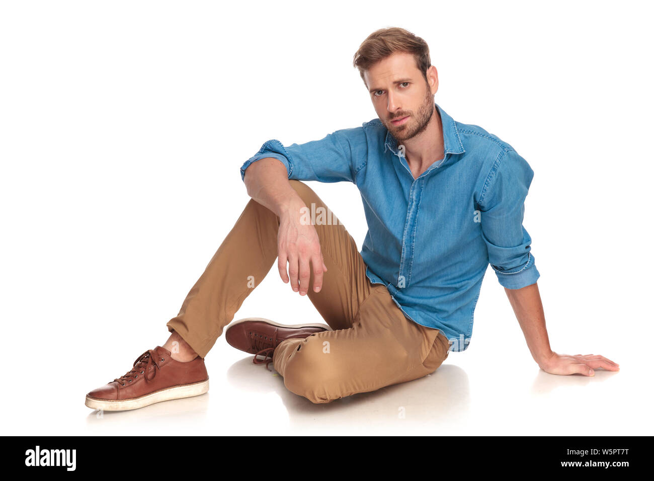 Sit on the knee Cut Out Stock Images & Pictures - Alamy