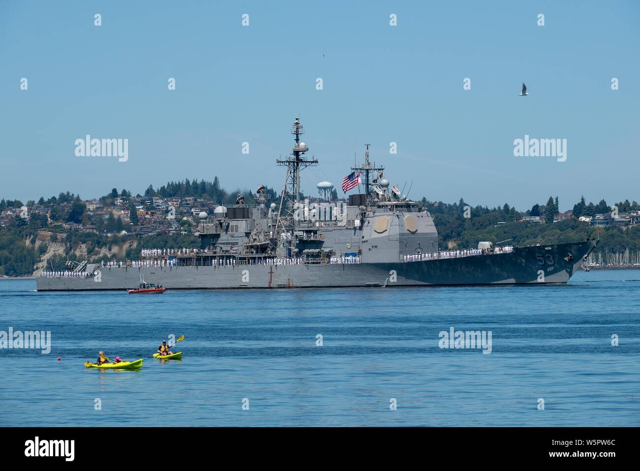 190729-N-AD499-1107 SEATTLE (July 29, 2019) The Ticonderoga-class ...
