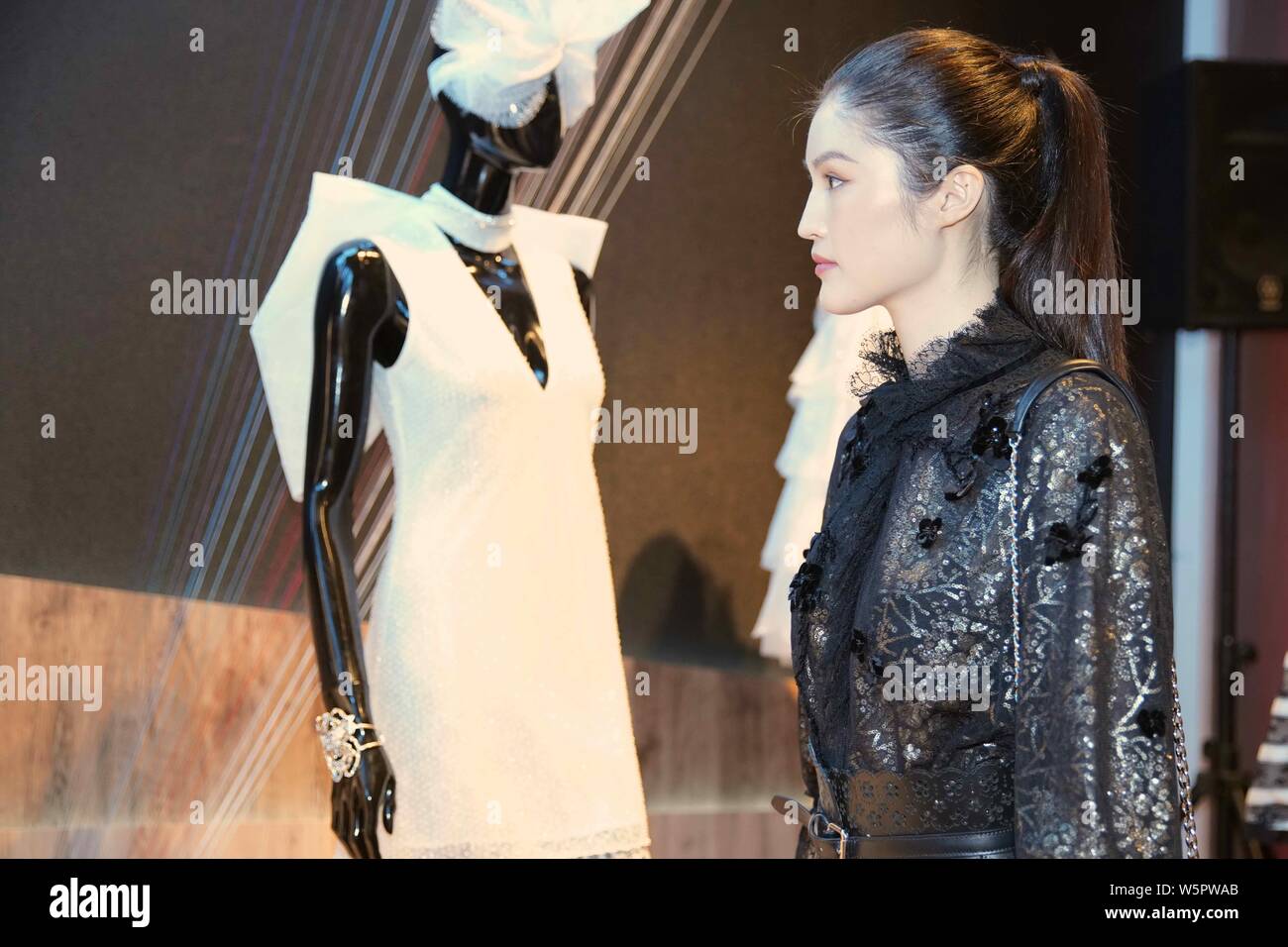 Chinese model He Sui attends Shiatzy Chen annual exhibition in Taipei ...