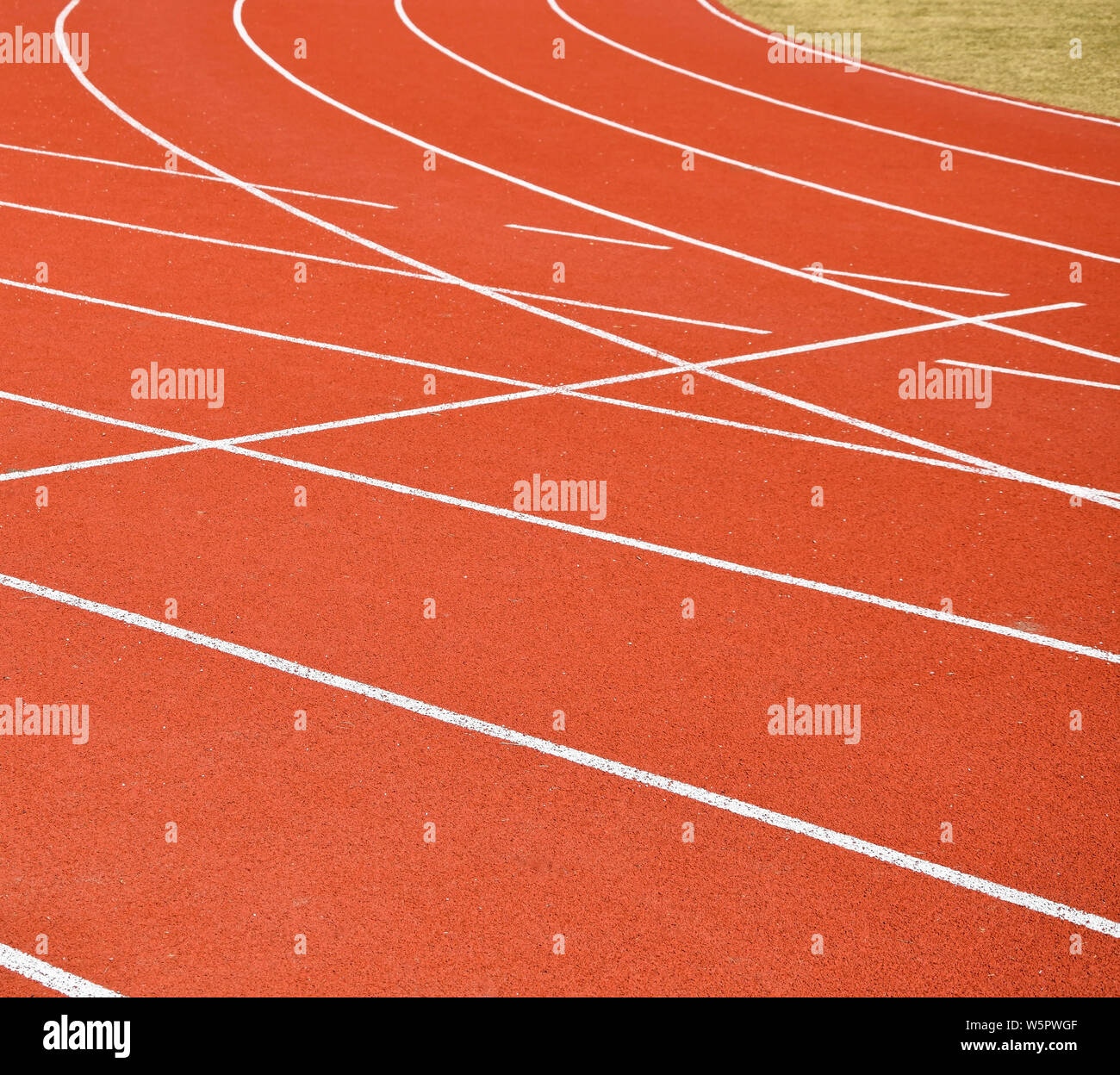 Runner track curve hi-res stock photography and images - Alamy