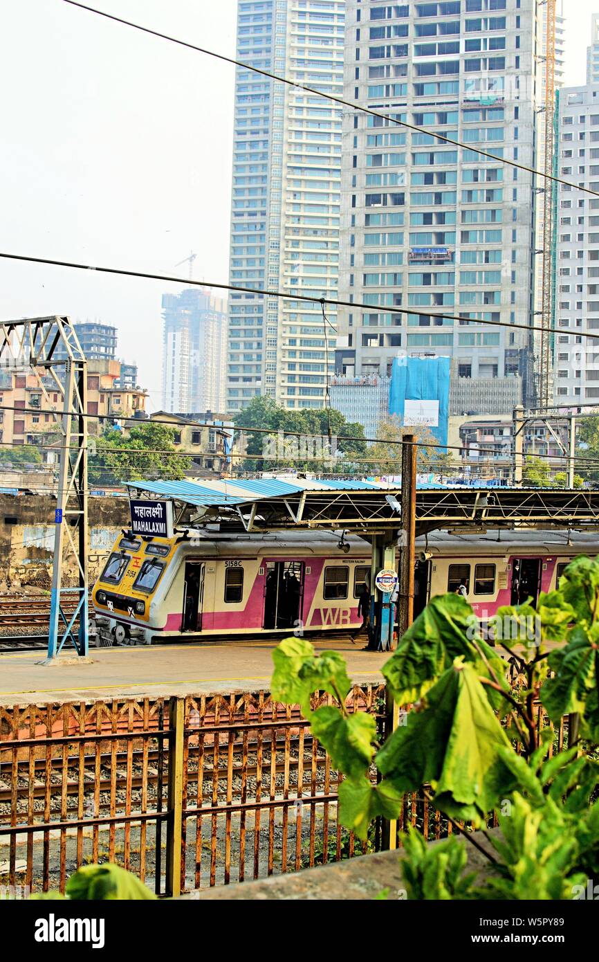 Mahalaxmi Railway Station Mumbai Maharashtra India Asia Stock Photo - Alamy