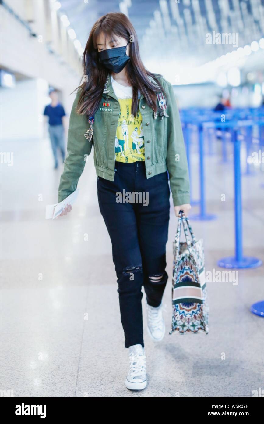 Singer and actress Li Yitong of Chinese girl idol group SNH48 arrives ...