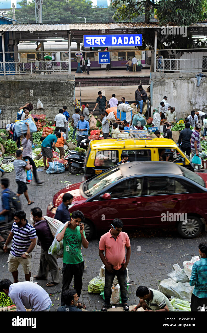 Dadar Railway Station Mumbai Maharashtra India Asia Stock Photo - Alamy