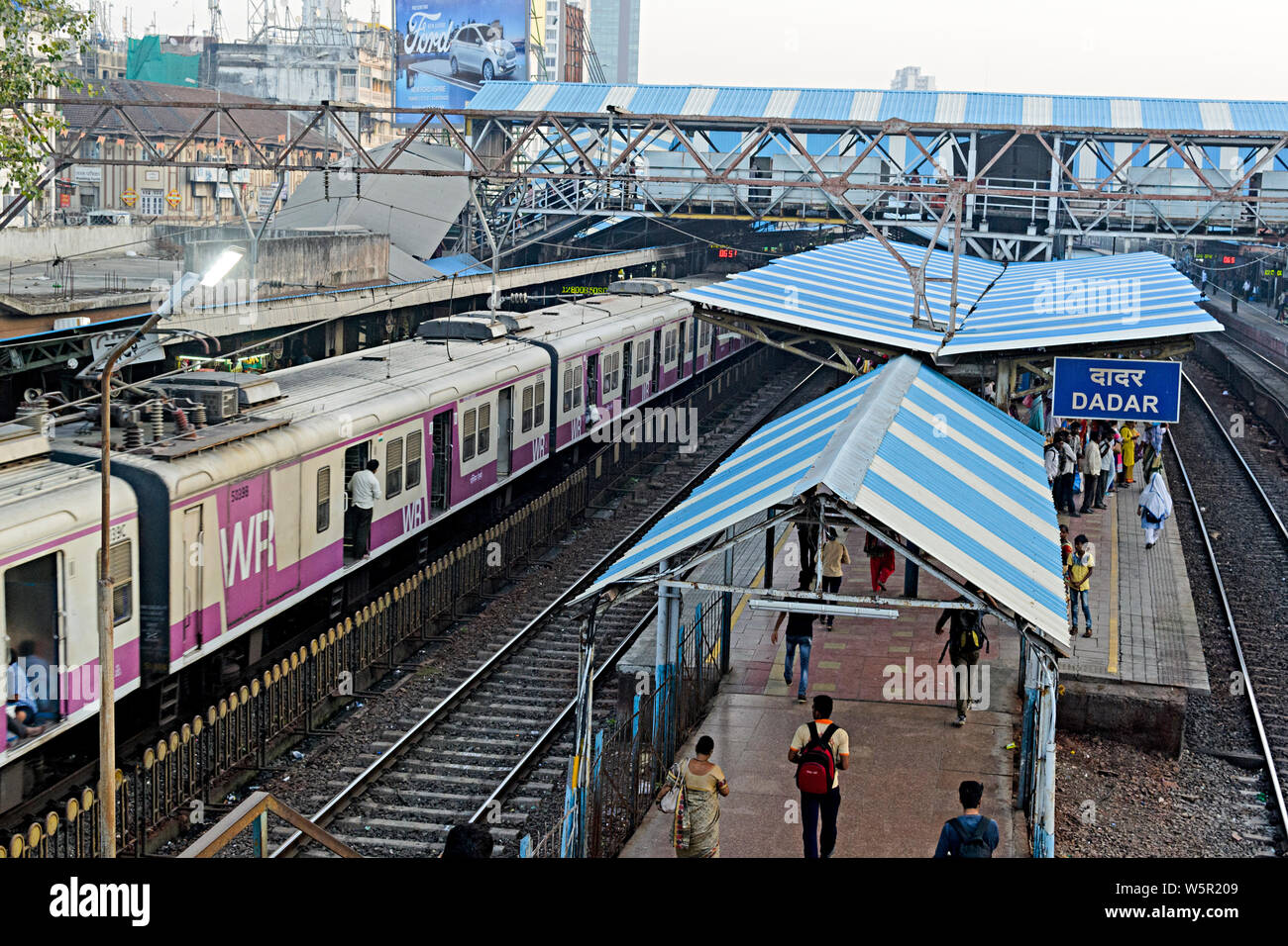 Dadar Railway Station Mumbai Maharashtra India Asia Stock Photo - Alamy