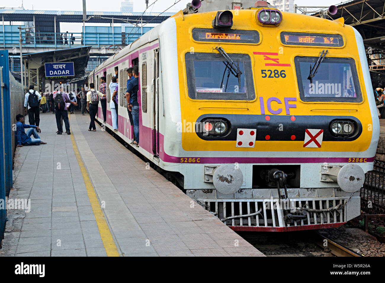 Dadar Railway Station Mumbai Maharashtra India Asia Stock Photo - Alamy