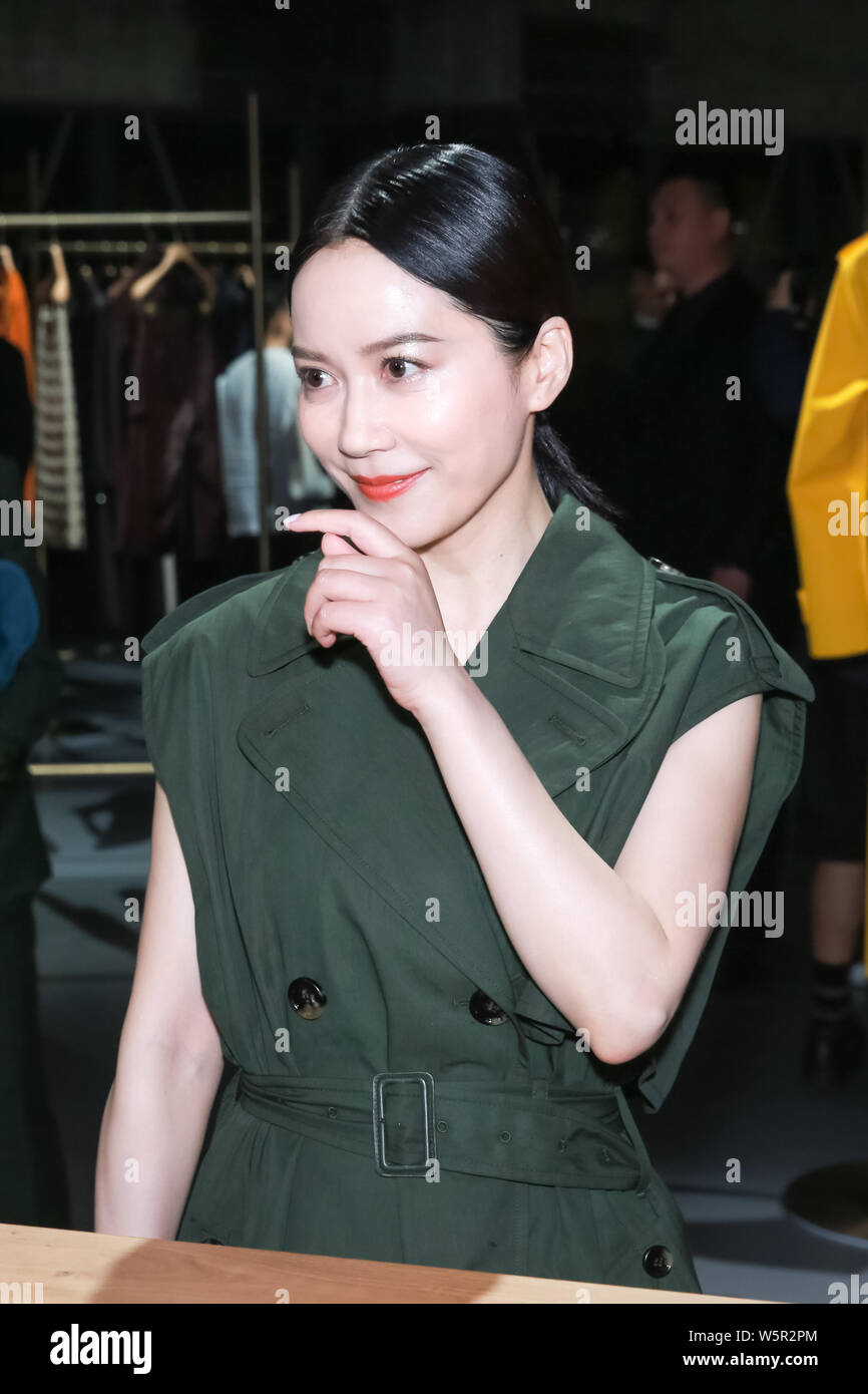 Faye yu hi-res stock photography and images - Alamy