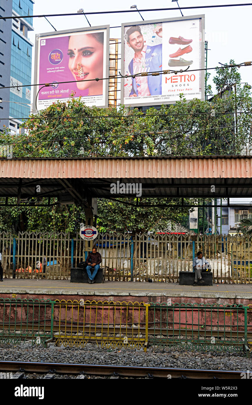 Dadar Railway Station Mumbai Maharashtra India Asia Stock Photo - Alamy