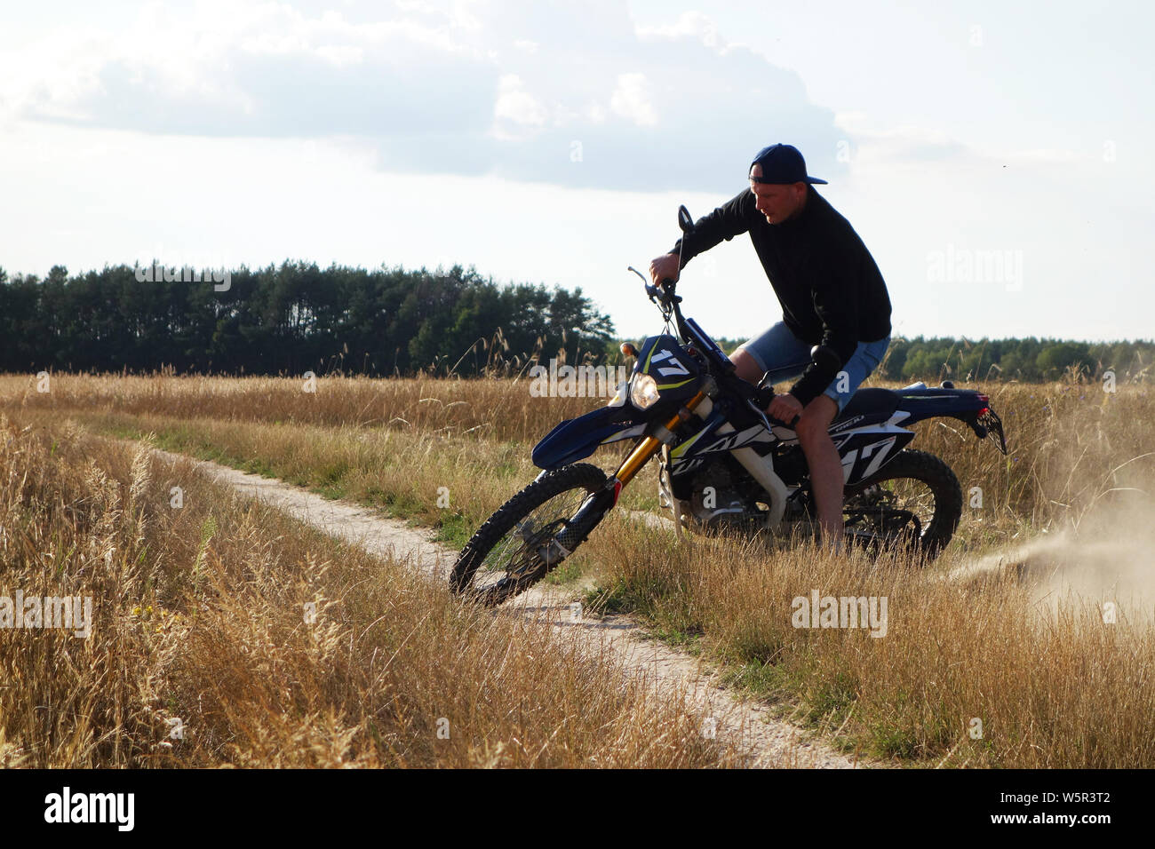 Motorcycle cross country race hi-res stock photography and images - Alamy