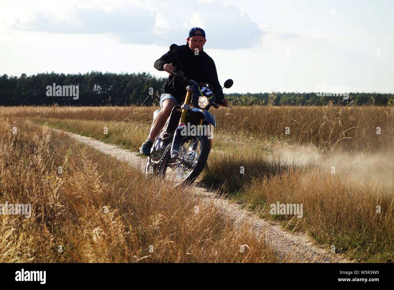 Motorcycle cross country race hi-res stock photography and images - Alamy
