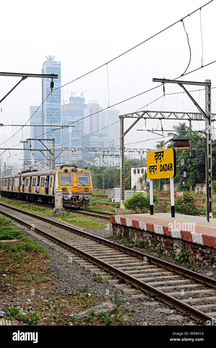 Dadar Railway Station Mumbai Maharashtra India Asia Stock Photo - Alamy