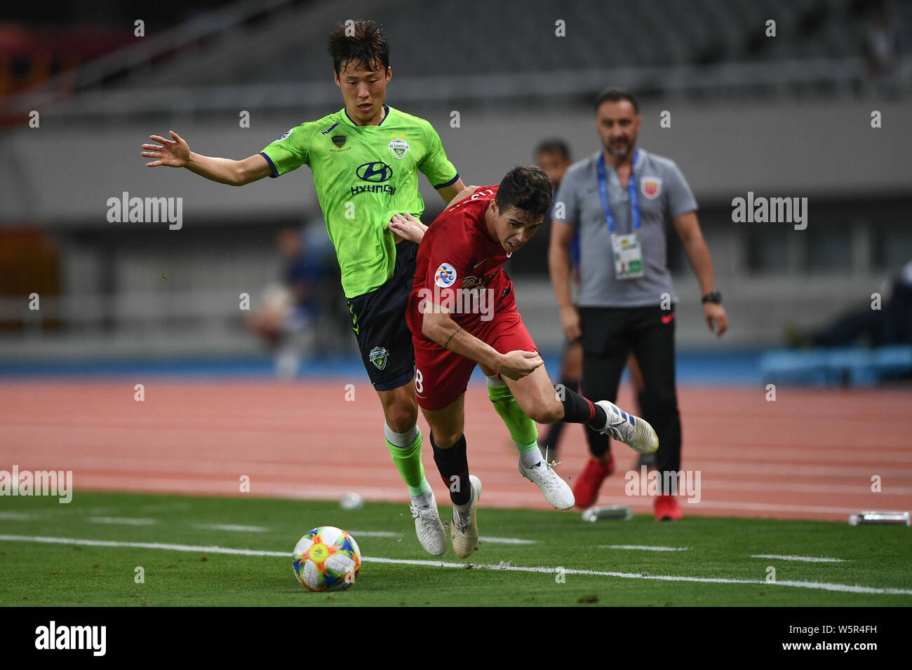 Brazilian football player Oscar dos Santos Emboaba Junior, better known ...