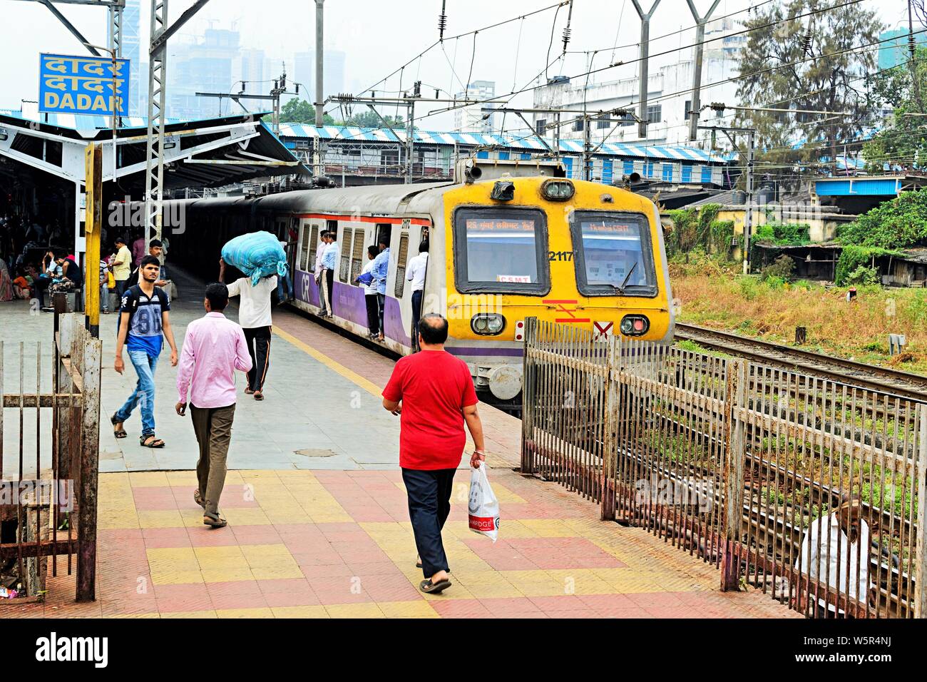 Dadar Railway Station platform Mumbai Maharashtra India Asia Stock ...