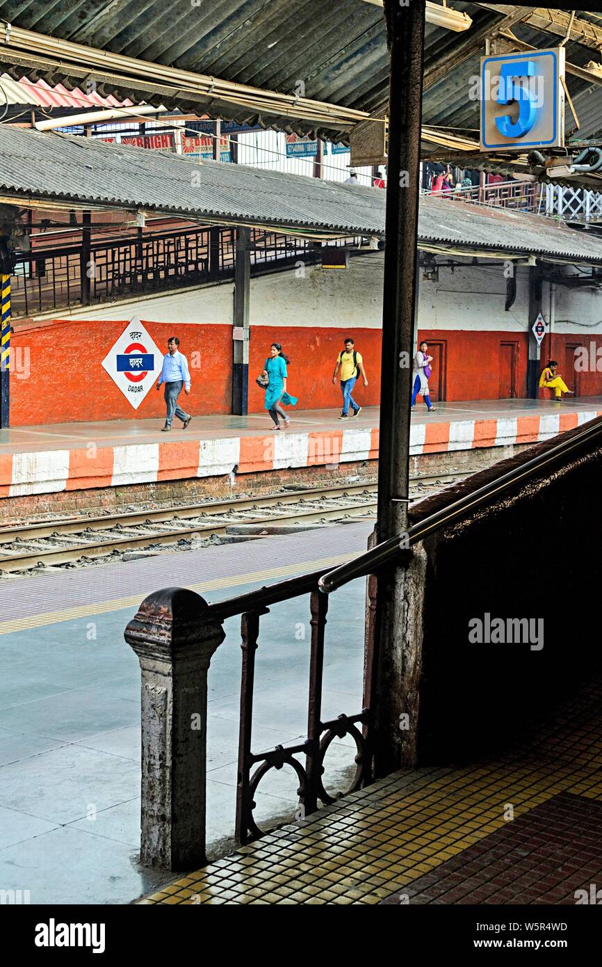 Dadar Railway Station platform Mumbai Maharashtra India Asia Stock ...