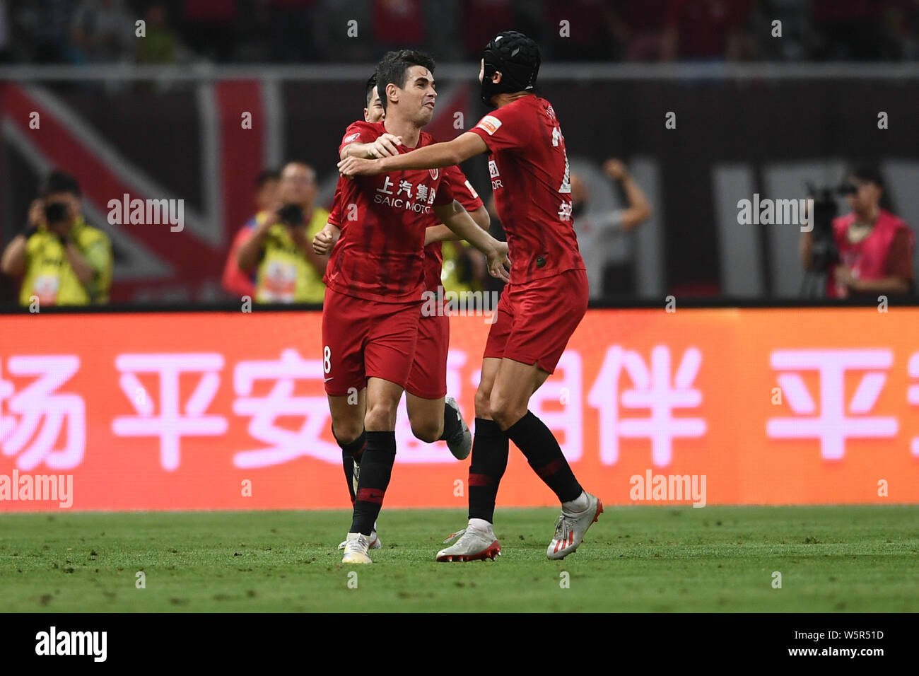 Brazilian football player Oscar dos Santos Emboaba Junior, better known ...