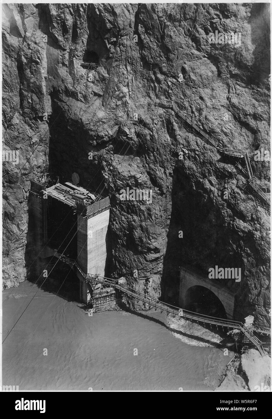 3 tunnels hi-res stock photography and images - Alamy