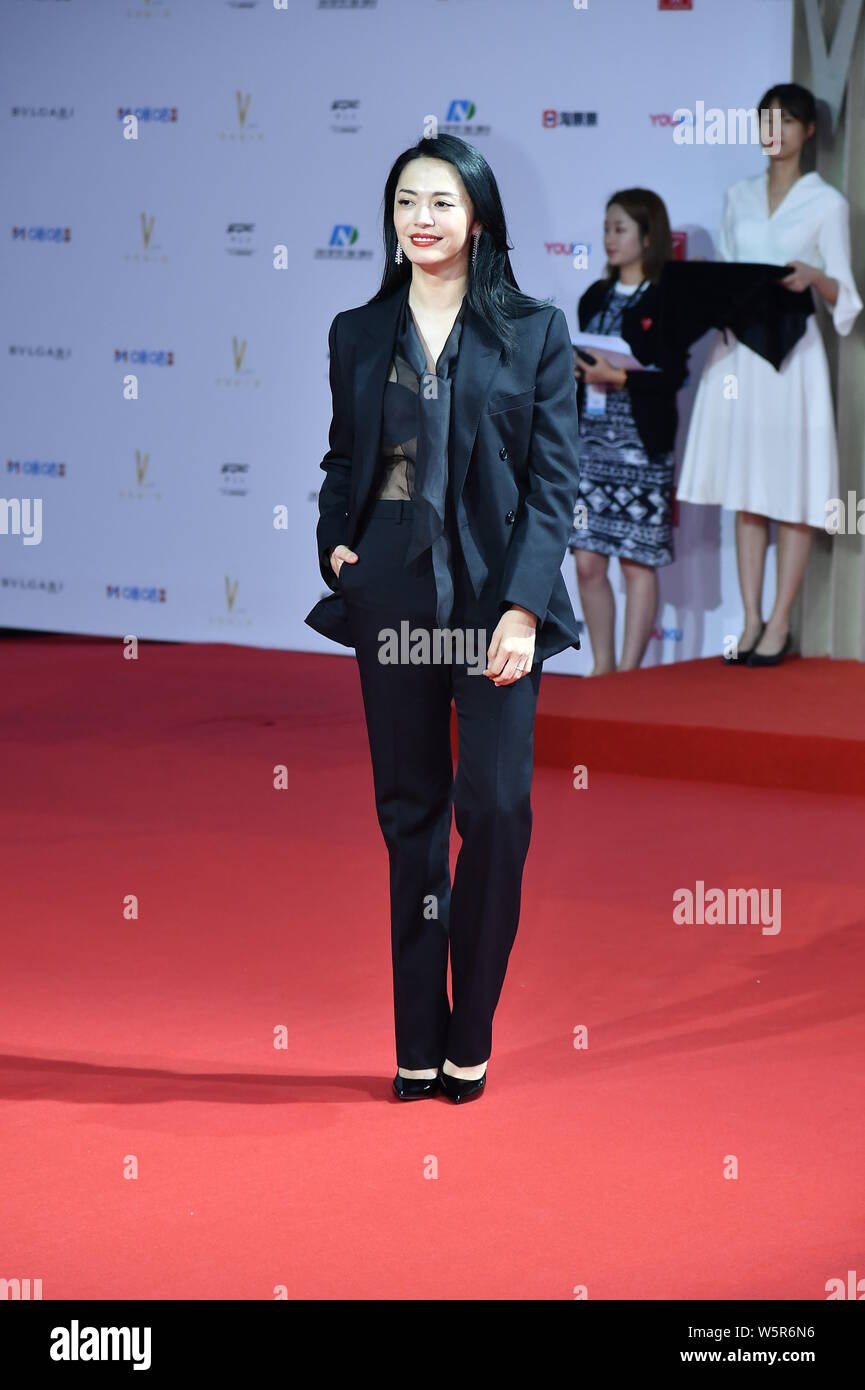 Chinese actress Yao Chen arrives on the red carpet for the Awarding Ceremony of Asian New Talent ...