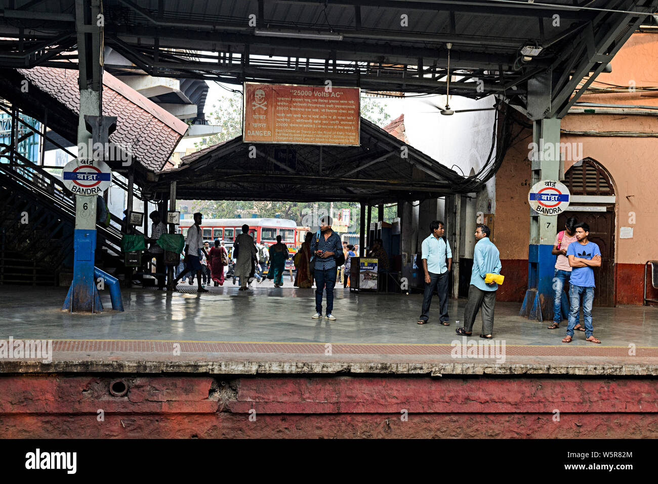 Bandra Railway Station Mumbai Maharashtra India Asia Stock Photo - Alamy