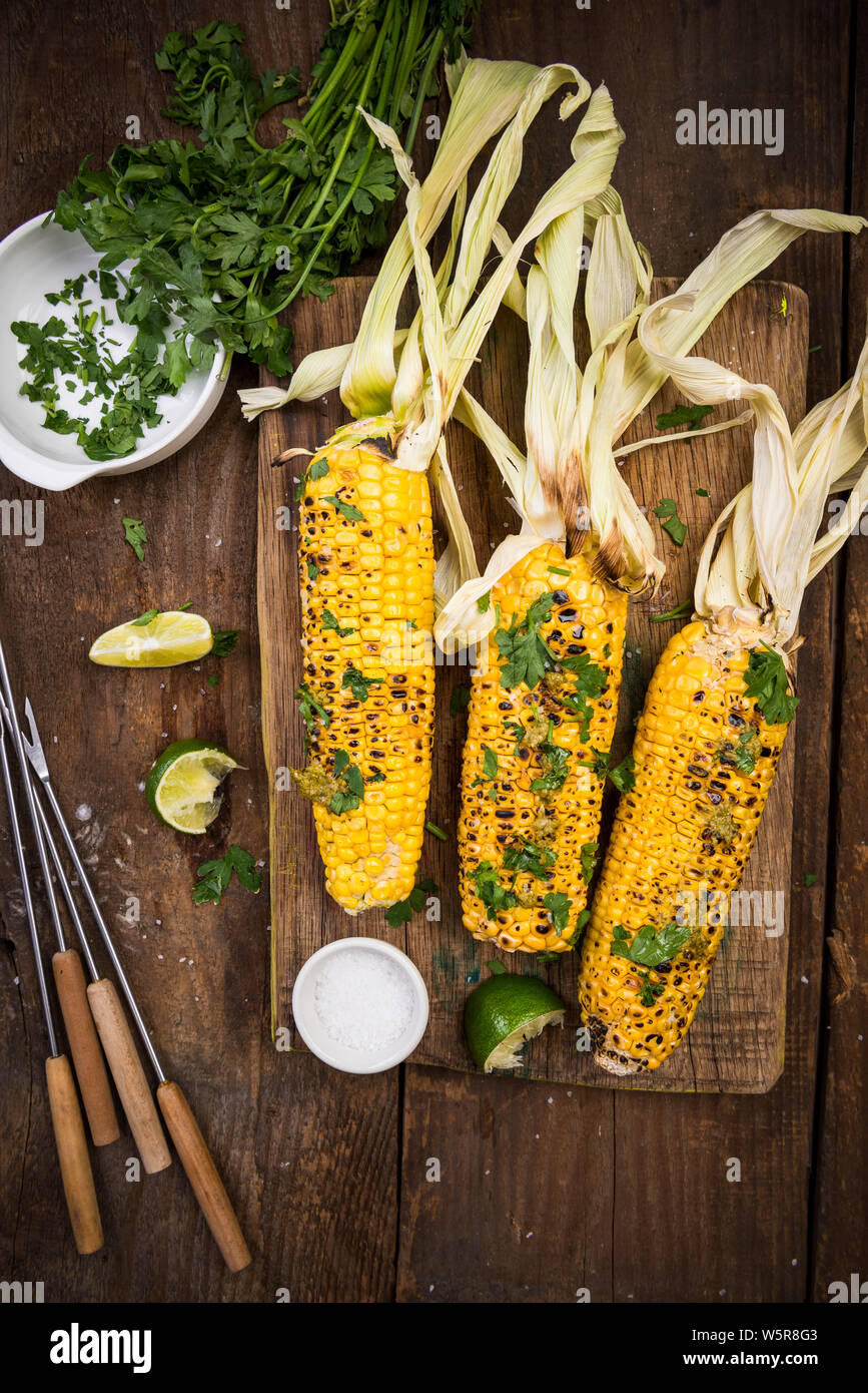 Grilled BBQ Corn, American Picnic Food Stock Photo - Alamy