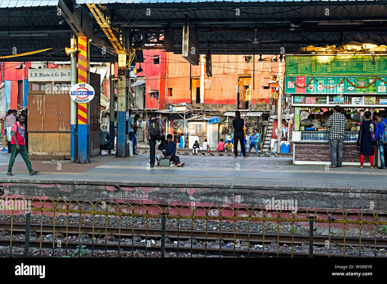 Mumbai railway station photography hi-res stock photography and images ...