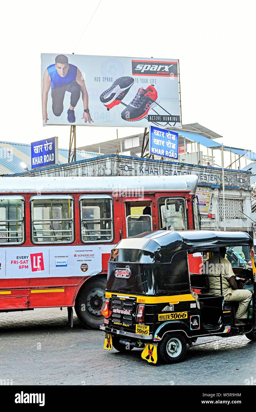 Khar Road High Resolution Stock Photography and Images - Alamy