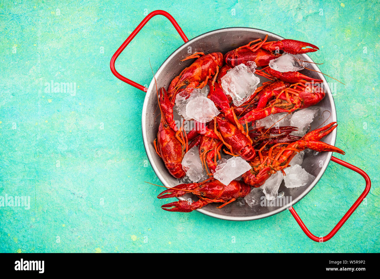 Saucepan crab hi-res stock photography and images - Alamy