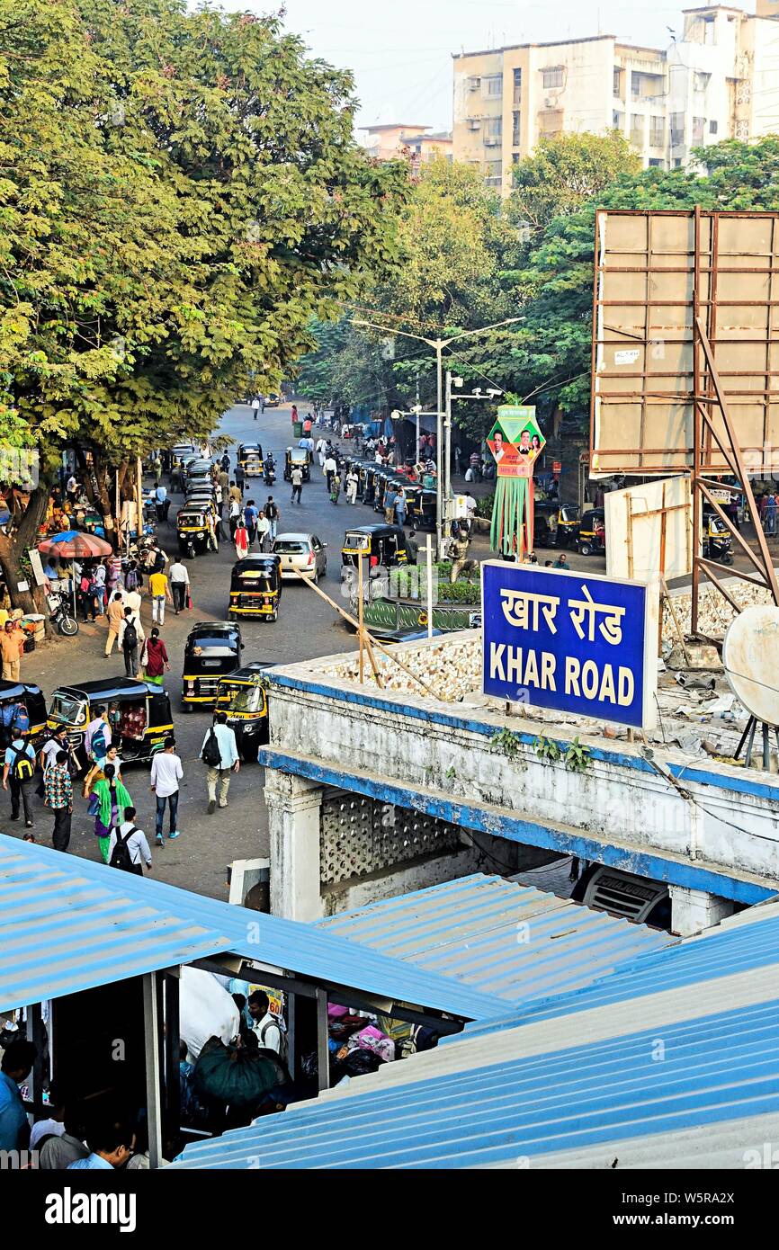 Khar Road Railway Station Mumbai Maharashtra India Asia Stock Photo - Alamy