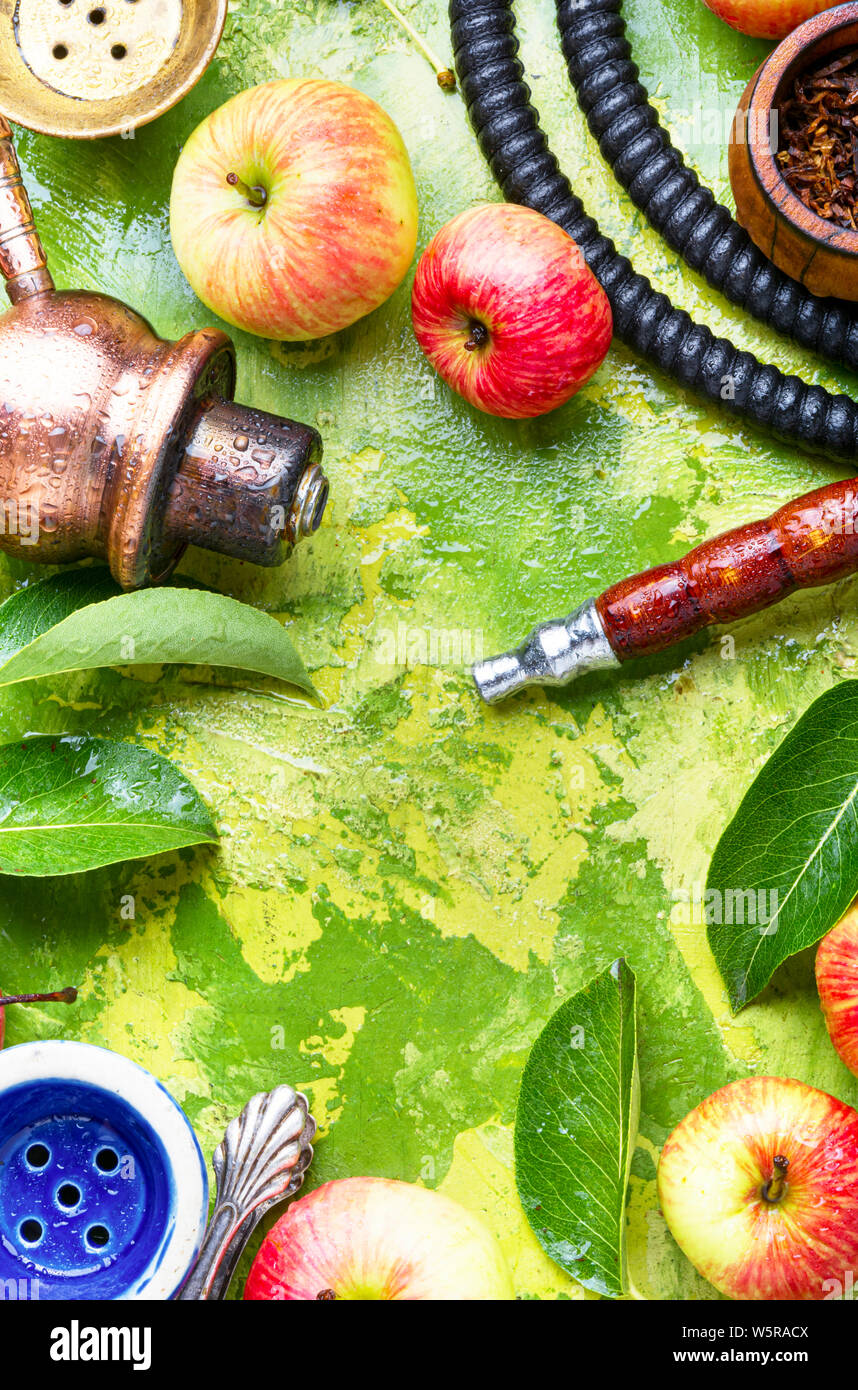 Apple tobacco hi-res stock photography and images - Alamy