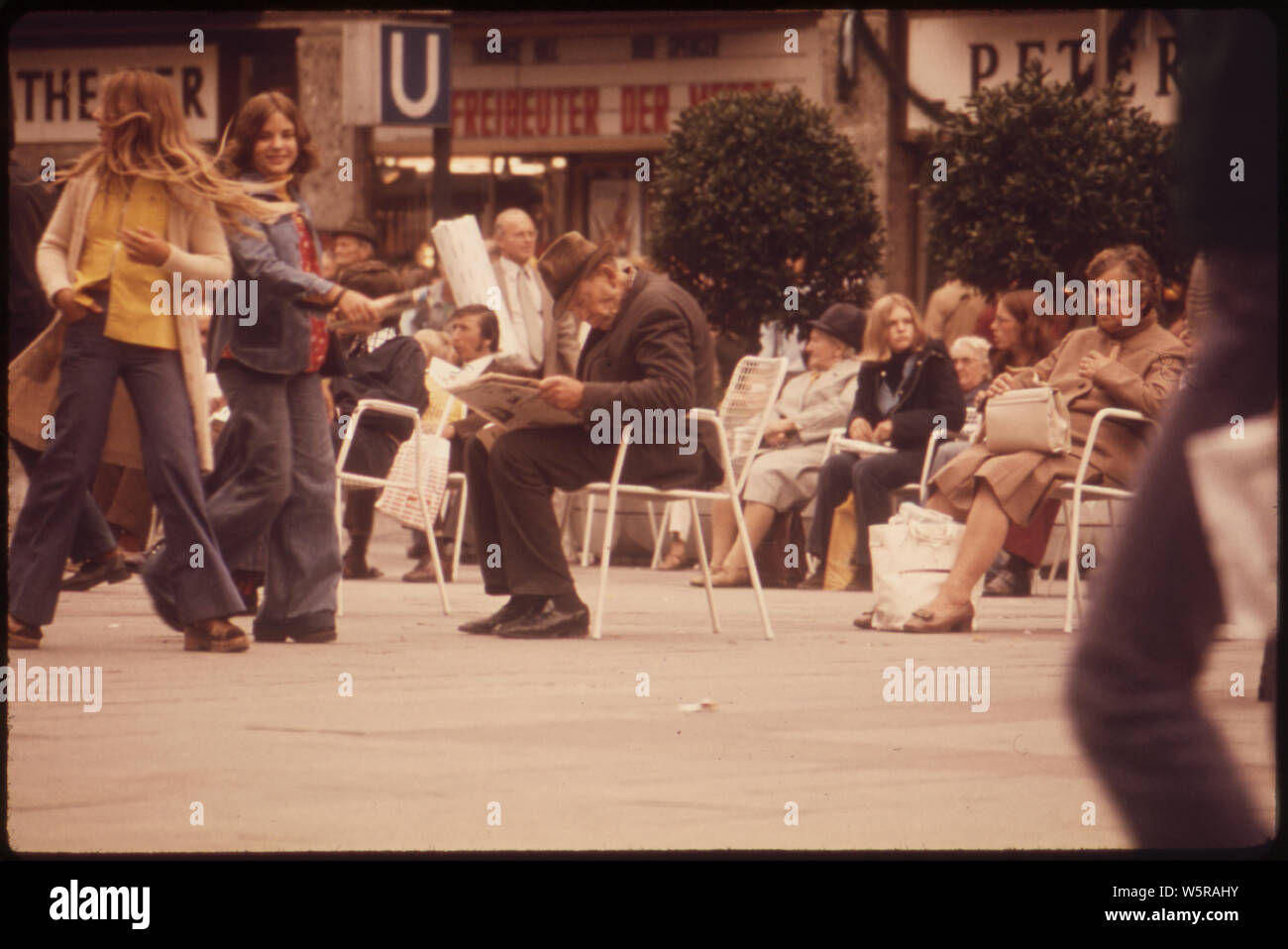 MUNICH'S LARGE AND BEAUTIFUL FUSSGANGERZONE (PEDESTRIAN ZONE) HAS ...