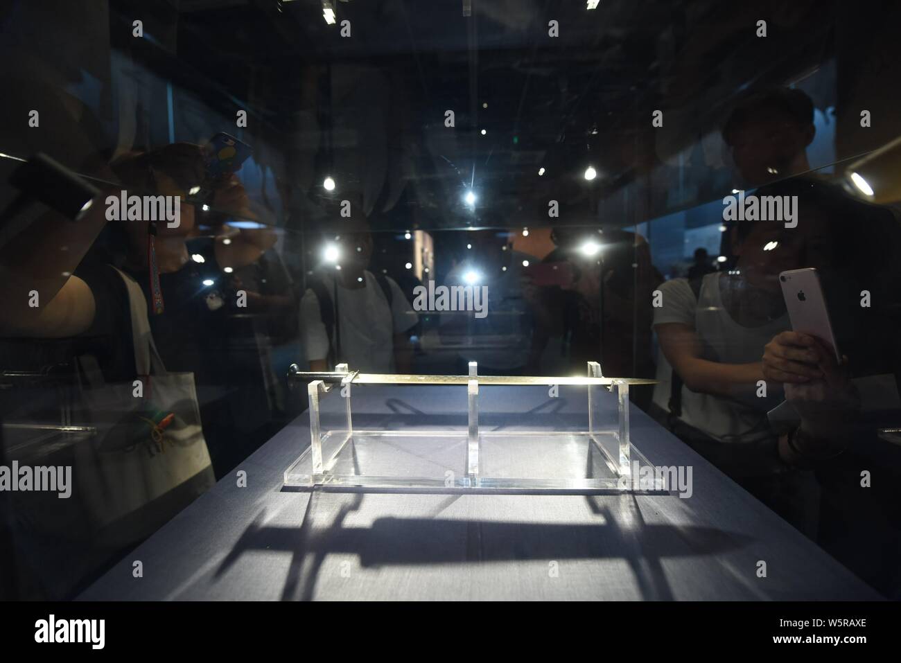 Sword of goujian hi-res stock photography and images - Alamy