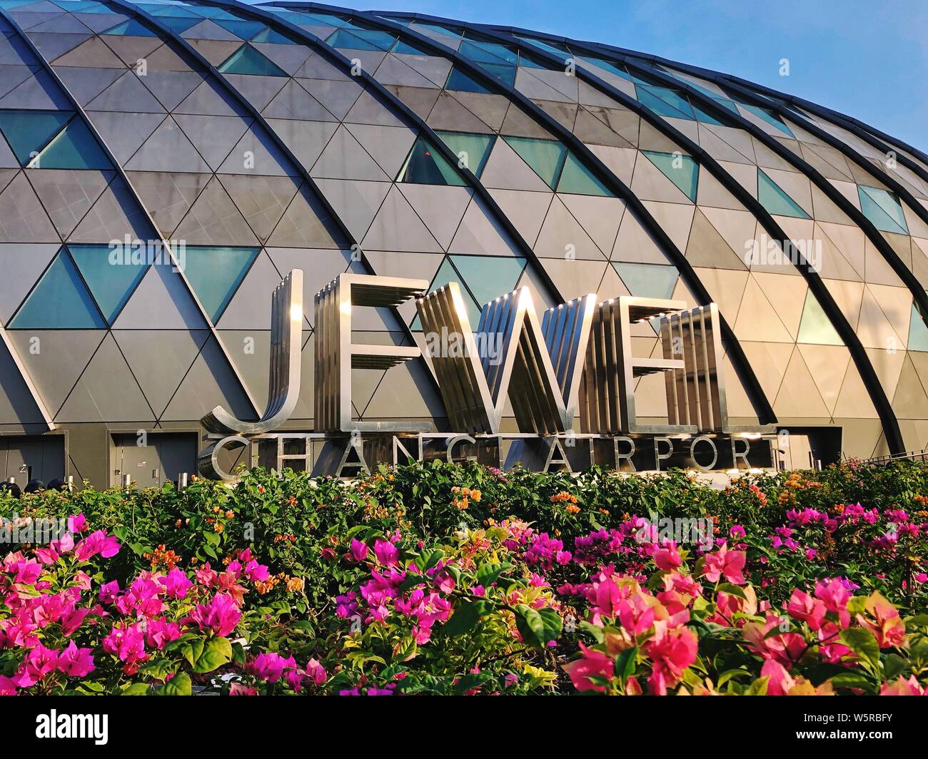 New attraction at changi airport hi-res stock photography and images ...