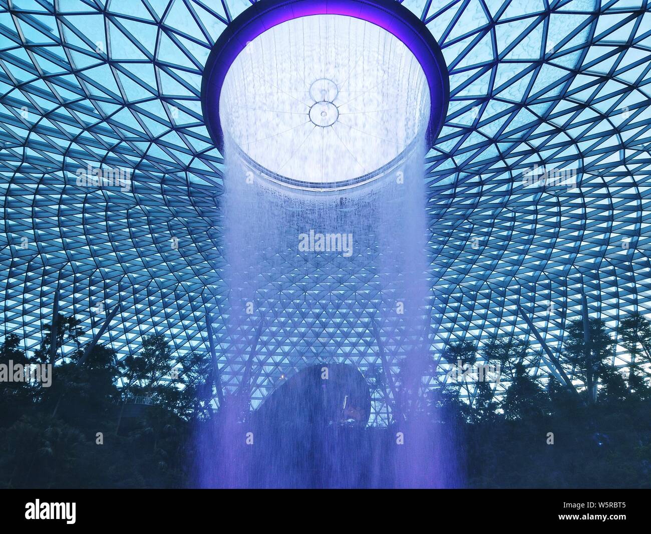 Landscape of the Jewel complex featuring the world's tallest indoor ...