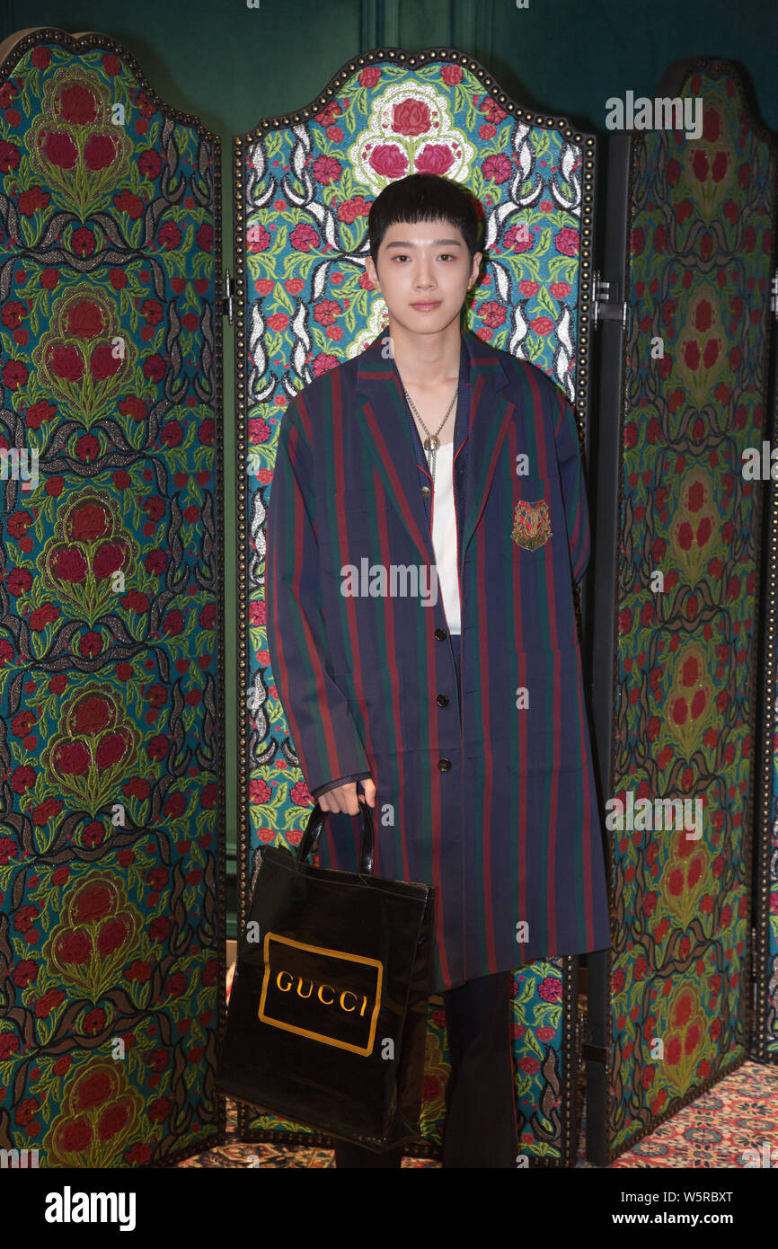 Taiwanese singer Lai Kuan-lin, also romanized as Lai Guan-lin, and a ...