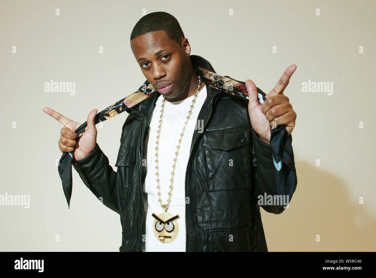 Kardinal offishall hi-res stock photography and images - Alamy
