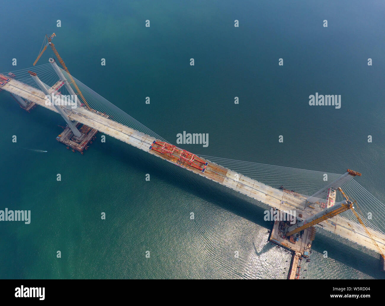 The Pingtan Haixia Rail-Road Bridge, China's first cross-sea rail-road ...