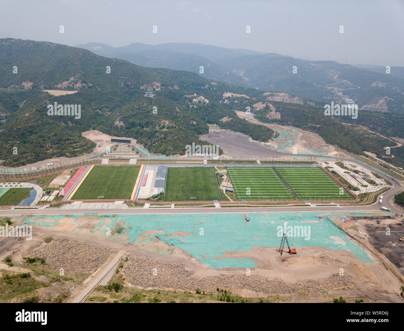 Landfills In China High Resolution Stock Photography and Images - Alamy