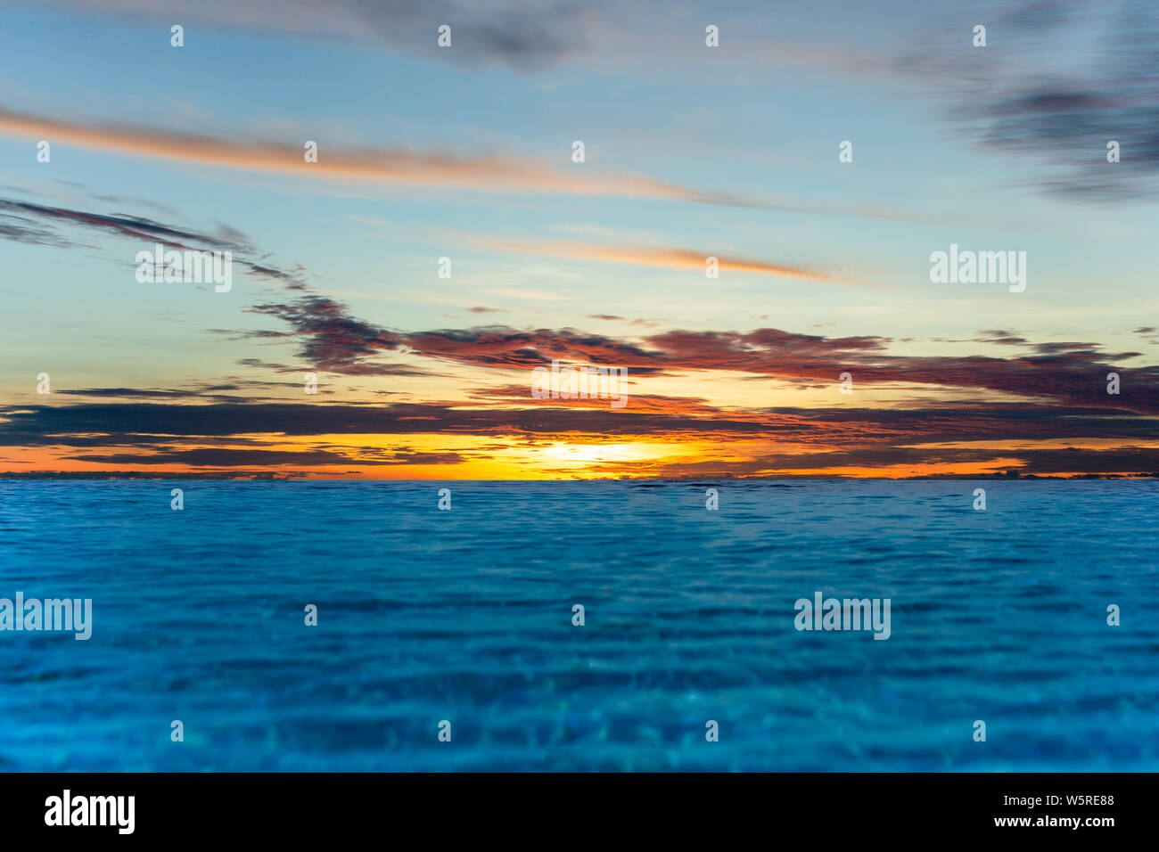 Empty swimming pool dark hi-res stock photography and images - Alamy
