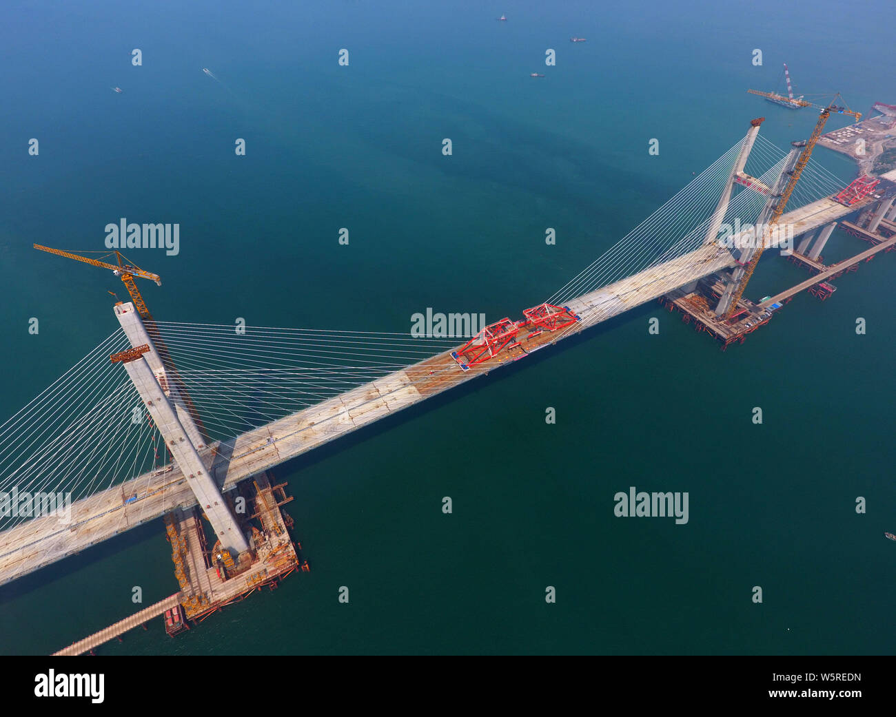 The Pingtan Haixia Rail-Road Bridge, China's first cross-sea rail-road ...