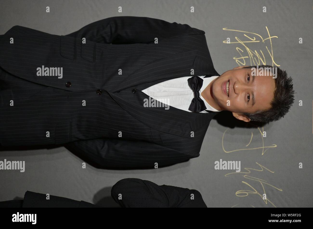 Chinese actor Deng Chao arrives on the red carpet for 2019 Sina Weibo ...