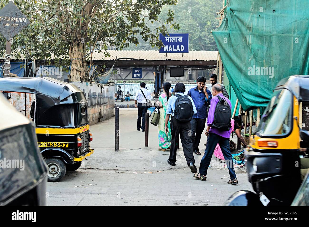 Malad station hi-res stock photography and images - Alamy