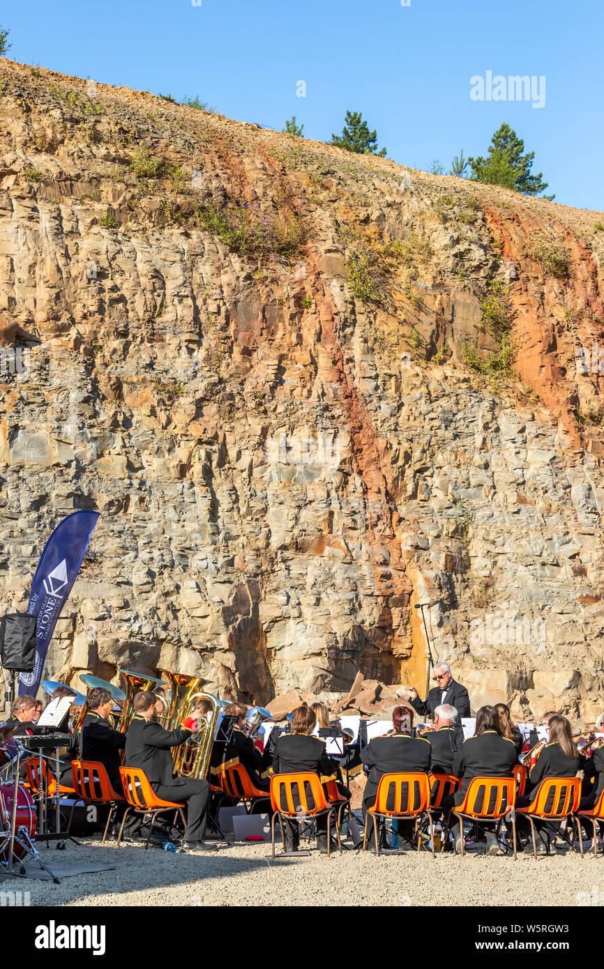 Lydbrook Brass Band play a "Proms in the Quarry" at Barnhill Quarry ...