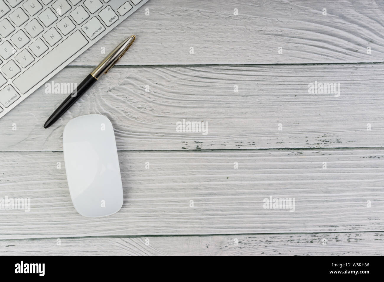 Flat lay, top view office table desk. Workspace with mouse, pen and ...