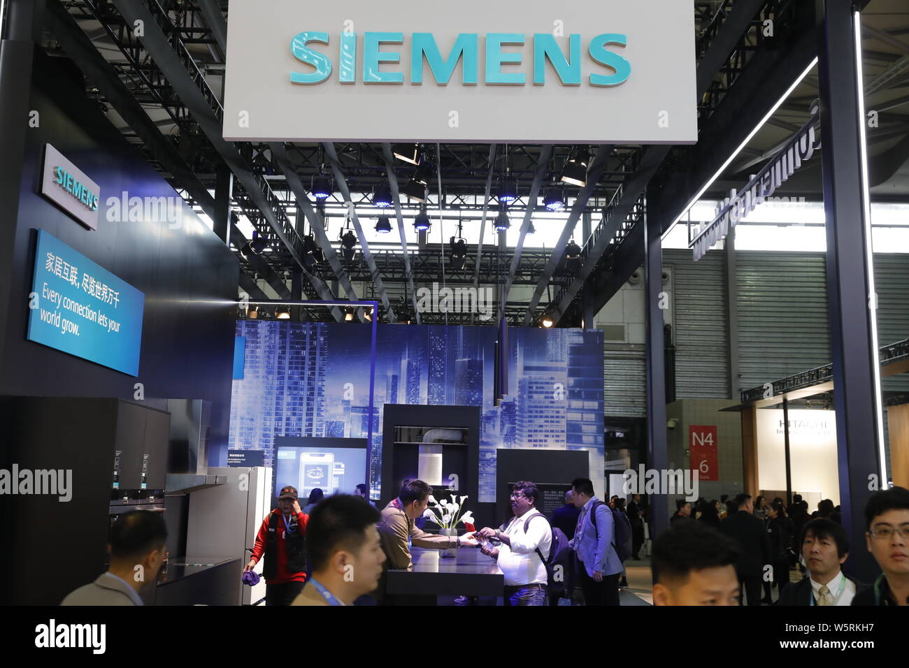 Medical exhibition stand hi-res stock photography and images - Alamy