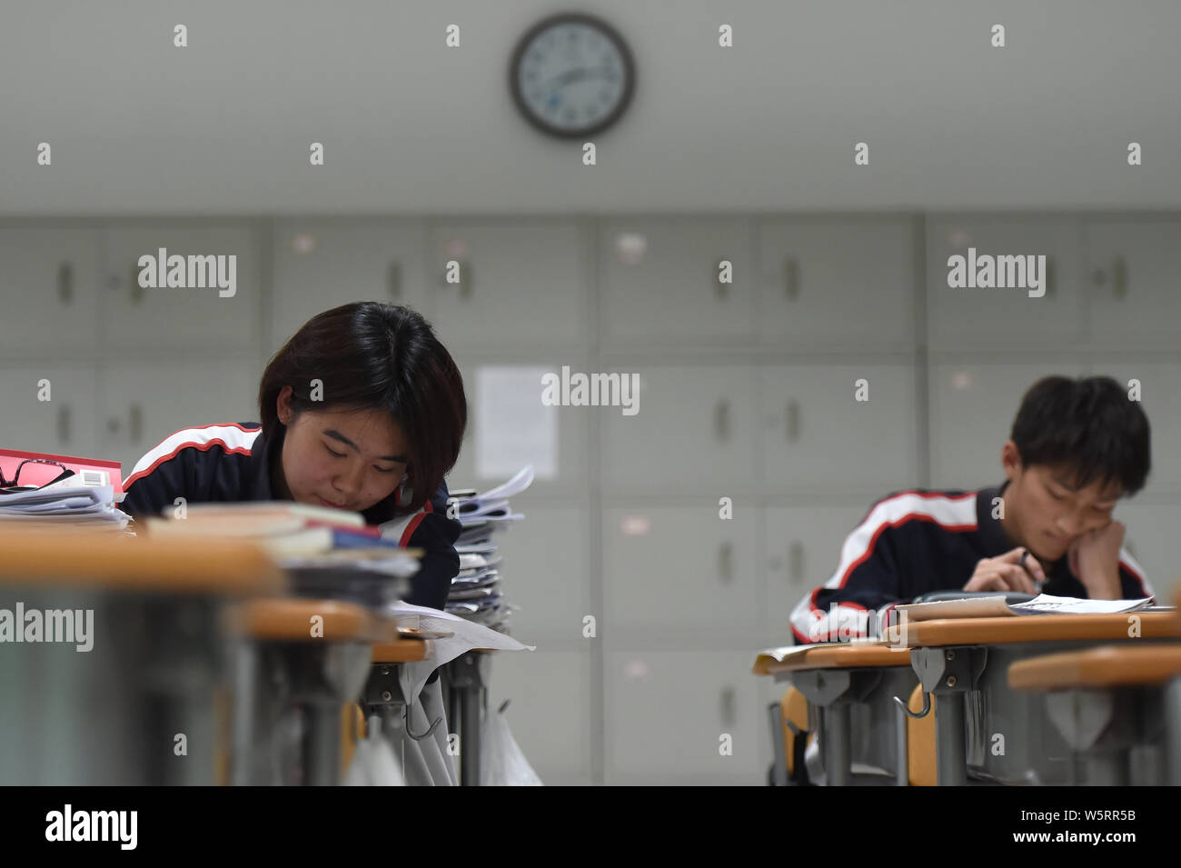 Chinese students prepare for the upcoming annual college entrance ...