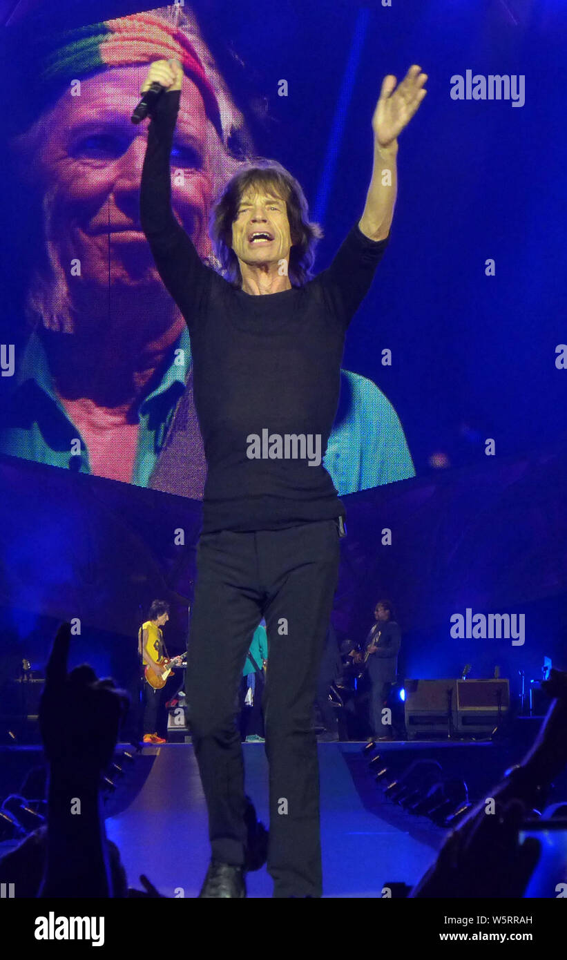 Rolling stone mick jagger hi-res stock photography and images - Alamy
