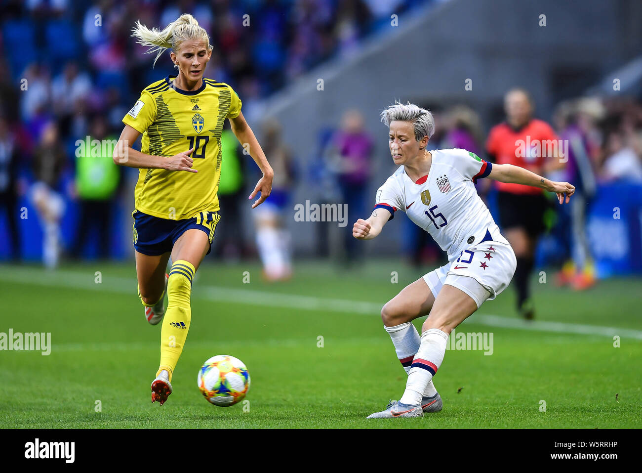 Megan Rapinoe, right, of United States women's national soccer team ...