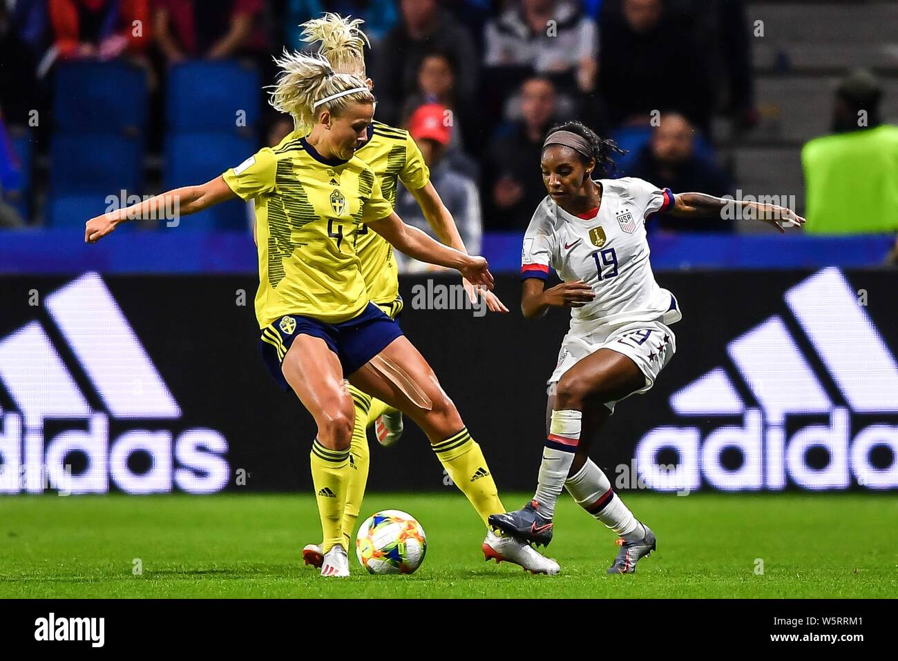 Crystal dunn players ball hi-res stock photography and images - Alamy