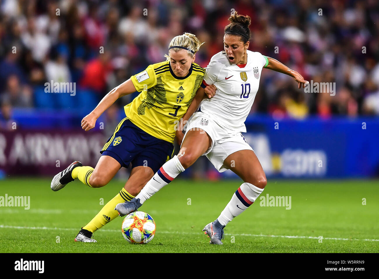 Carli Lloyd, right, of United States women's national soccer team ...